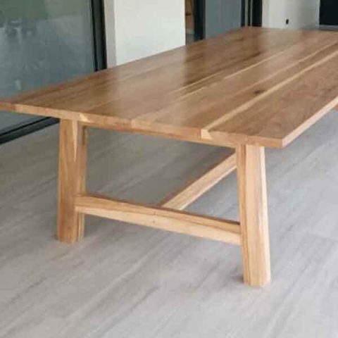 Mesa de Comedor Petiribi macizo a medida | Proze